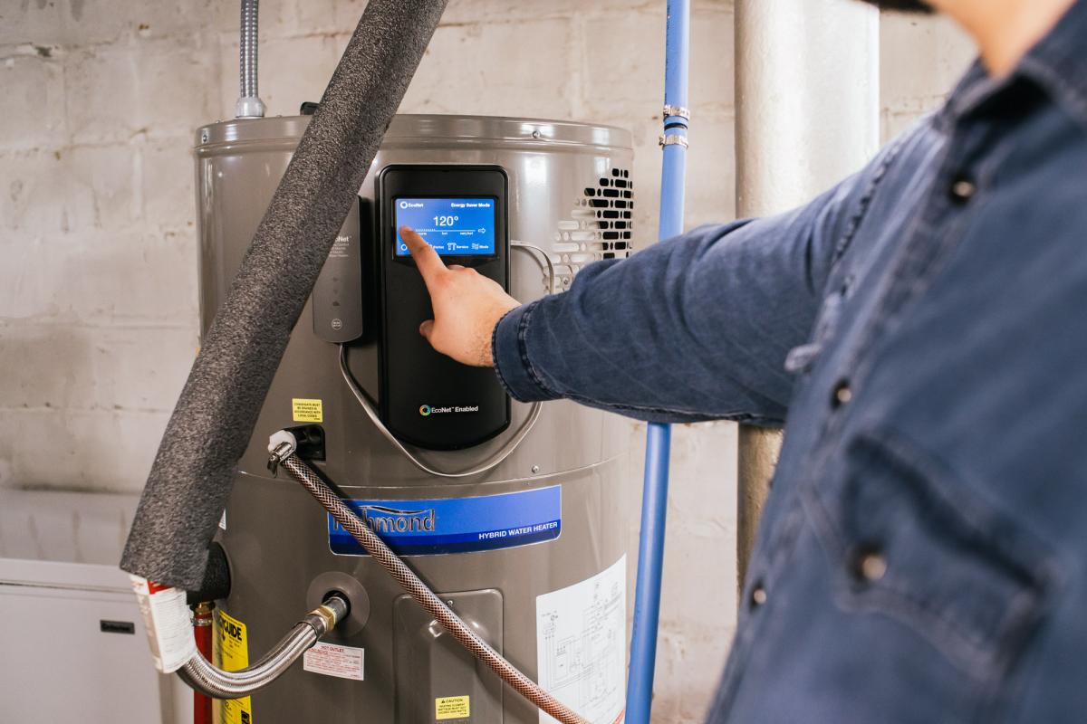 Buyer’s Guide: Water Heating | Electrify Everything